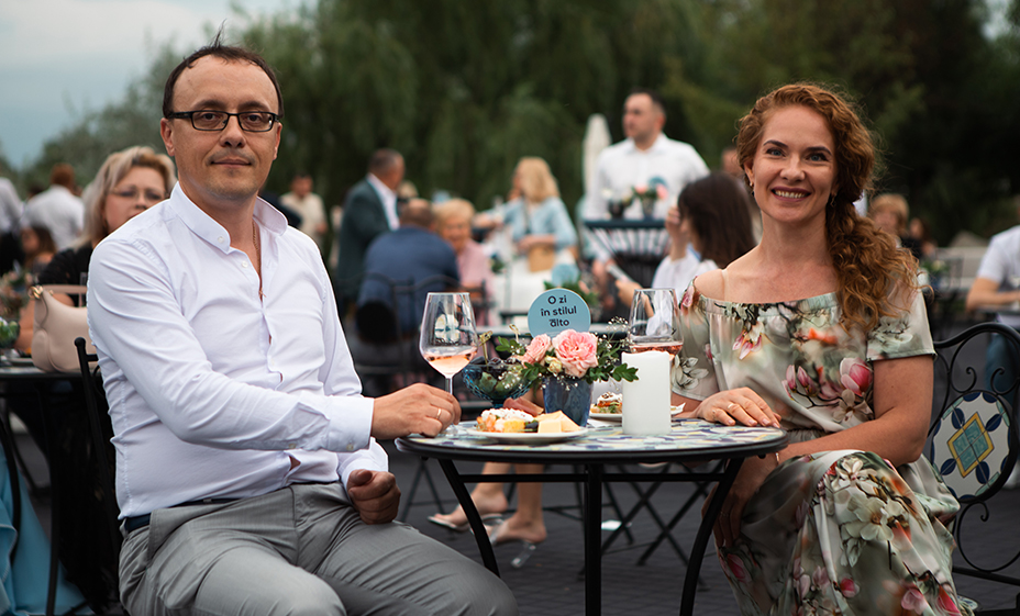 Comunitatea alto invitată la un eveniment select pentru a celebra un an ...